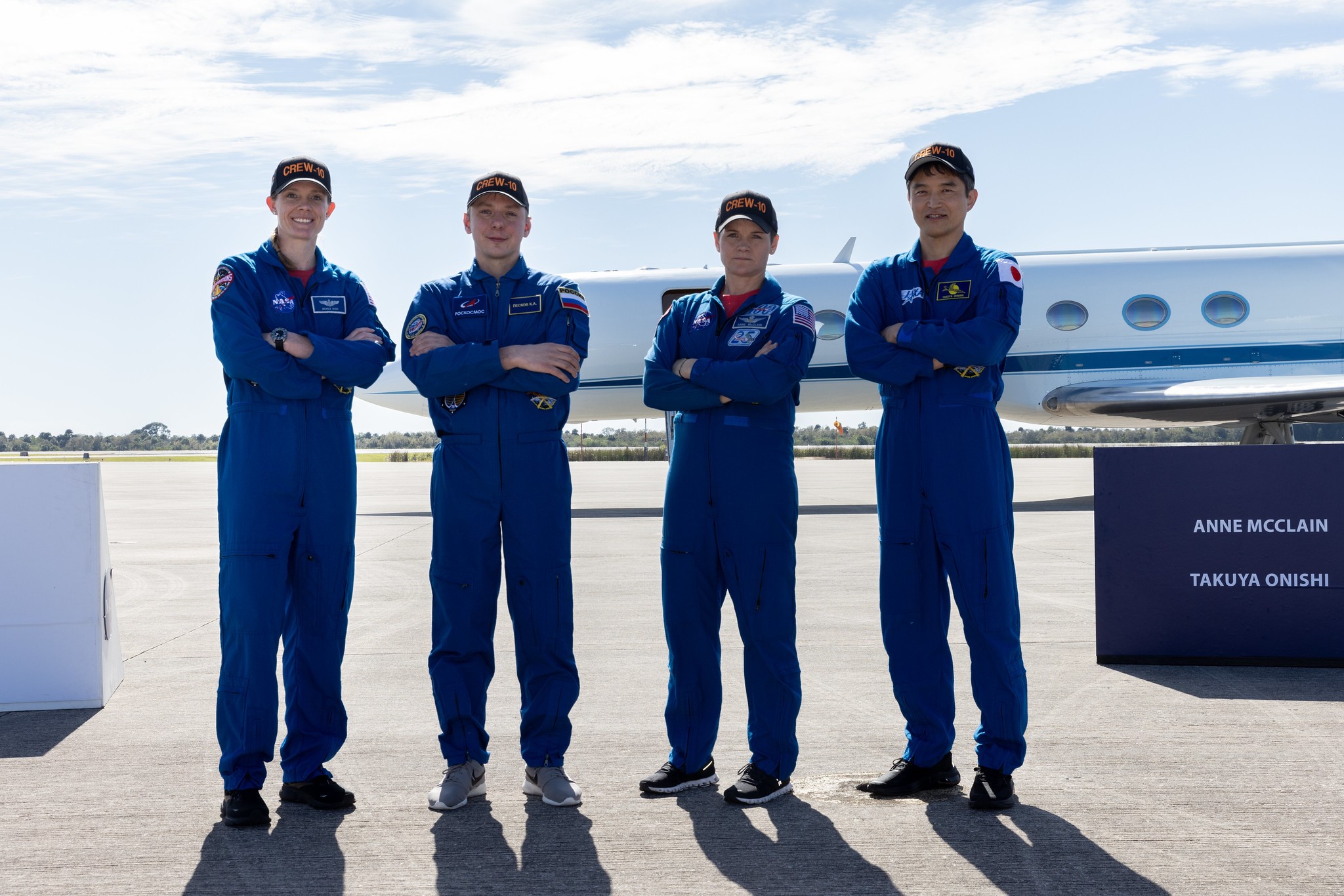 Cuatro astronautas se preparan para partir a la Estación Espacial ...